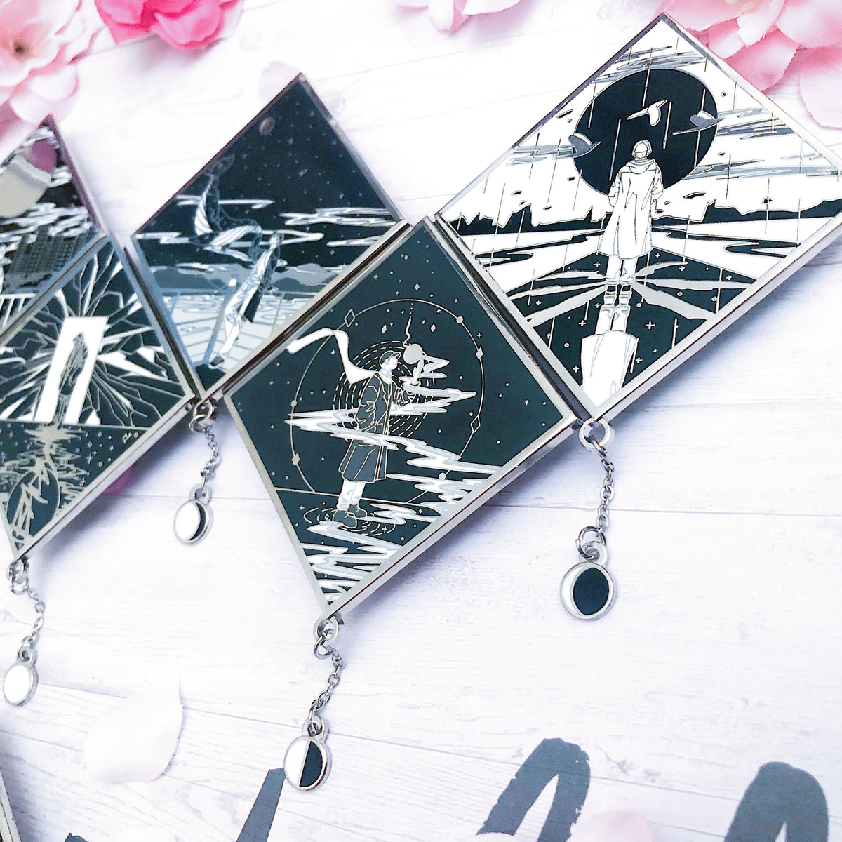 [ mono. series ] everythingoes pin – disequil